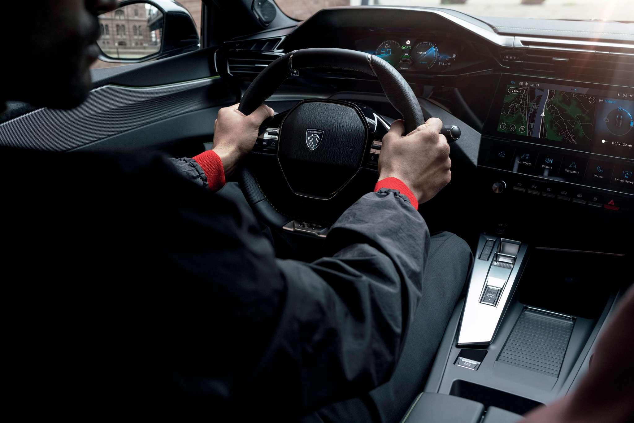 Connected Navigation Pack | PEUGEOT